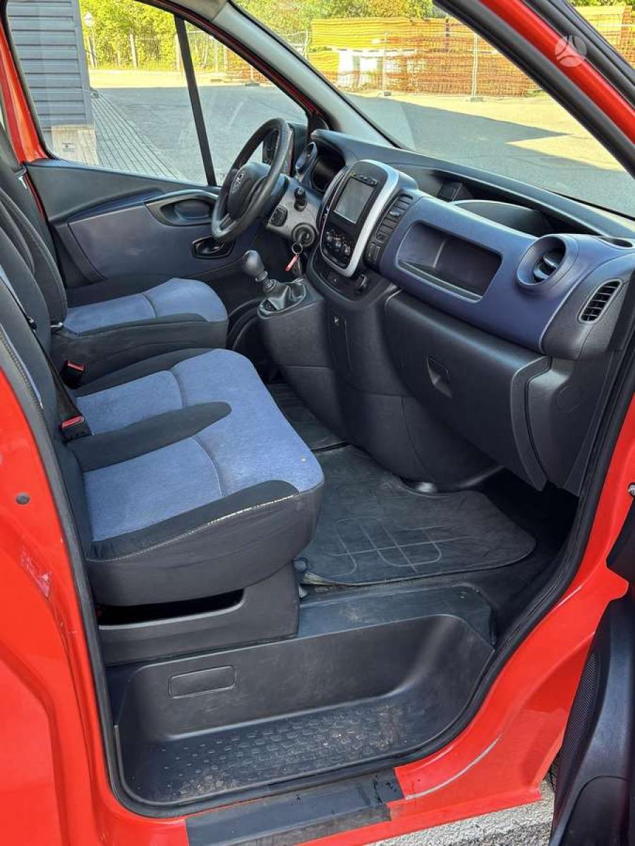 Sarkans Opel Vivaro 2015 Kauņa, ar dzinēja tilpumu 1.60 L un nobraukumu 164 tūkst. km par 5950 €, foto 12 vietnē AUTOMOTO.COM.LV