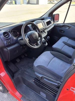 Sarkans Opel Vivaro 2015 Kauņa, ar dzinēja tilpumu 1.60 L un nobraukumu 164 tūkst. km par 5950 €, foto 14 vietnē AUTOMOTO.COM.LV