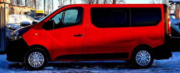 Red Opel Vivaro 2016 in Kretinga, with an engine capacity of 1.60 L and mileage of 189 thousand km for 12950 €, photo 8 on AUTOMOTO.COM.LV