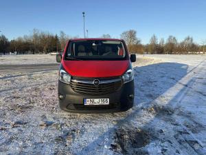Red Opel Vivaro 2017 in Panevezys, with an engine capacity of 1.60 L and mileage of 175 thousand km for 12500 €, photo 2 on AUTOMOTO.COM.LV