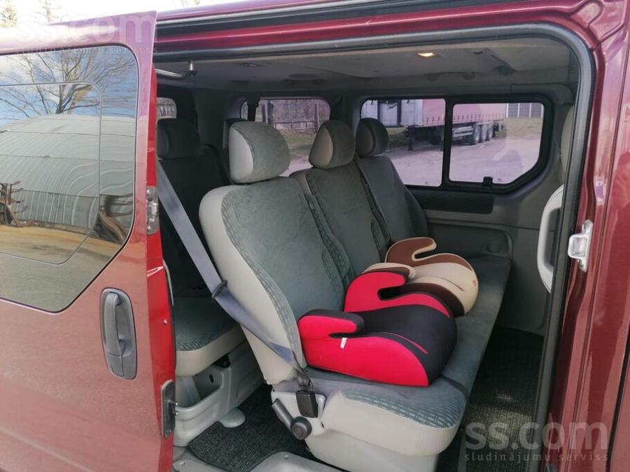 Sarkans Opel Vivaro 2004 Rēzekne, ar dzinēja tilpumu 2.50 L un nobraukumu 245 tūkst. km par 5350 €, foto 12 vietnē AUTOMOTO.COM.LV