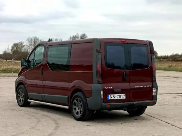 Red Opel Vivaro 2004 in Riga, with an engine capacity of 1.90 L and mileage of 320 thousand km for 3500 €, photo 4 on AUTOMOTO.COM.LV