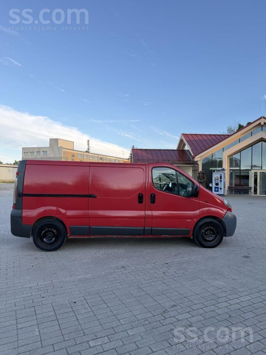 Red Opel Vivaro 2004 in Kuldiga, with an engine capacity of 1.90 L and mileage of 400 thousand km for 2650 €, photo 4 on AUTOMOTO.COM.LV