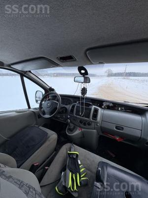 Red Opel Vivaro 2005 in Riga, with an engine capacity of 1.90 L and mileage of 343 thousand km for 3500 €, photo 6 on AUTOMOTO.COM.LV