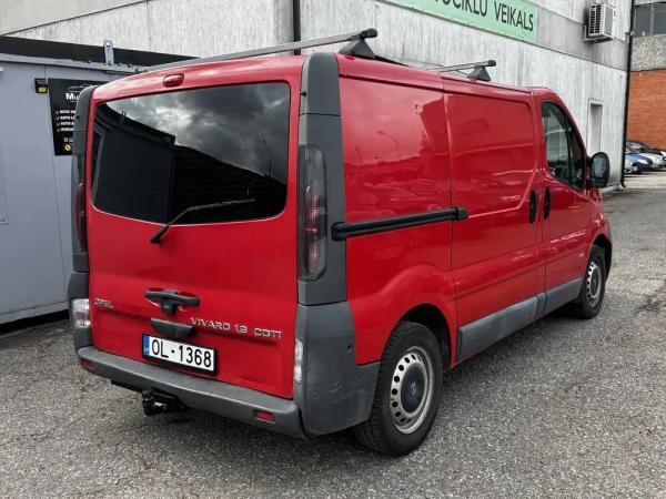 Red Opel Vivaro 2005 in Daugavpils, with an engine capacity of 1.90 L and mileage of 0 thousand km for 4590 €, photo 6 on AUTOMOTO.COM.LV