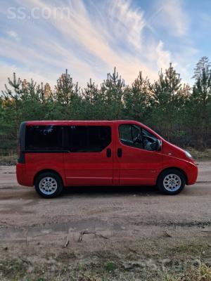 Sarkans Opel Vivaro 2006 Rīga, ar dzinēja tilpumu 2.40 L un nobraukumu 293 tūkst. km par 5000 €, foto 5 vietnē AUTOMOTO.COM.LV