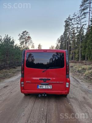 Sarkans Opel Vivaro 2006 Rīga, ar dzinēja tilpumu 2.40 L un nobraukumu 293 tūkst. km par 5000 €, foto 7 vietnē AUTOMOTO.COM.LV