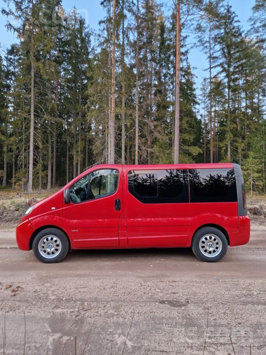 Sarkans Opel Vivaro 2006 Rīga, ar dzinēja tilpumu 2.40 L un nobraukumu 293 tūkst. km par 5000 €, foto 9 vietnē AUTOMOTO.COM.LV