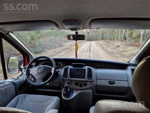 Sarkans Opel Vivaro 2006 Rīga, ar dzinēja tilpumu 2.40 L un nobraukumu 293 tūkst. km par 5000 €, foto 12 vietnē AUTOMOTO.COM.LV