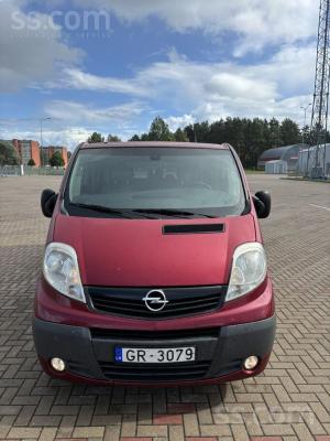 Red Opel Vivaro 2007 in Valmiera, with an engine capacity of 2.50 L and mileage of 420 thousand km for 5000 €, photo 2 on AUTOMOTO.COM.LV