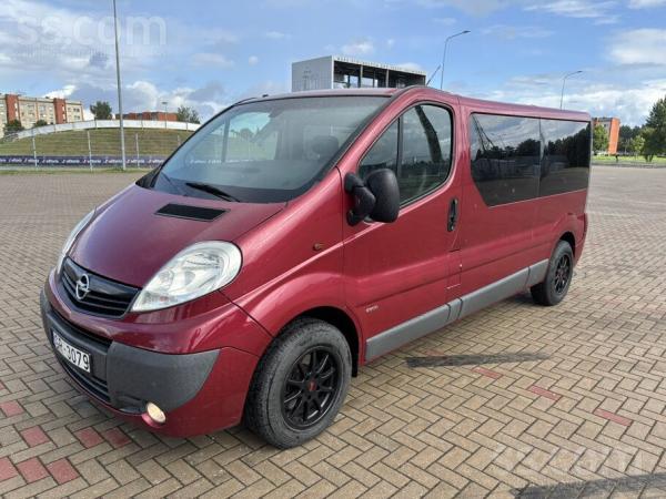 Sarkans Opel Vivaro 2007 Valmiera, ar dzinēja tilpumu 2.50 L un nobraukumu 420 tūkst. km par 5000 €, foto 3 vietnē AUTOMOTO.COM.LV