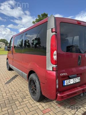 Red Opel Vivaro 2007 in Valmiera, with an engine capacity of 2.50 L and mileage of 420 thousand km for 5000 €, photo 5 on AUTOMOTO.COM.LV