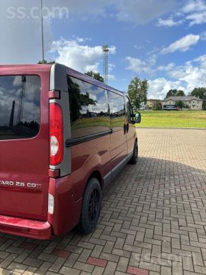 Red Opel Vivaro 2007 in Valmiera, with an engine capacity of 2.50 L and mileage of 420 thousand km for 5000 €, photo 6 on AUTOMOTO.COM.LV
