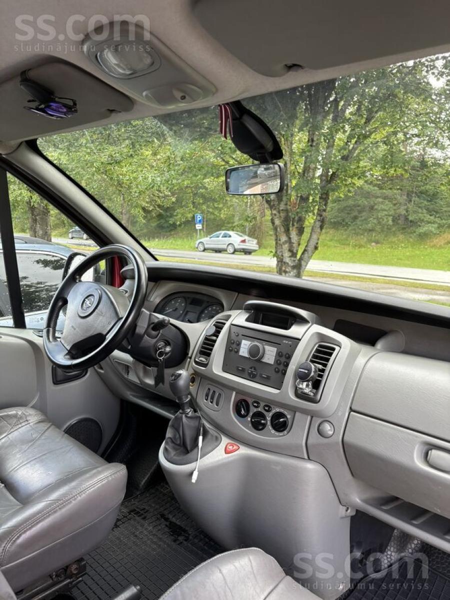 Red Opel Vivaro 2007 in Valmiera, with an engine capacity of 2.50 L and mileage of 420 thousand km for 5000 €, photo 11 on AUTOMOTO.COM.LV