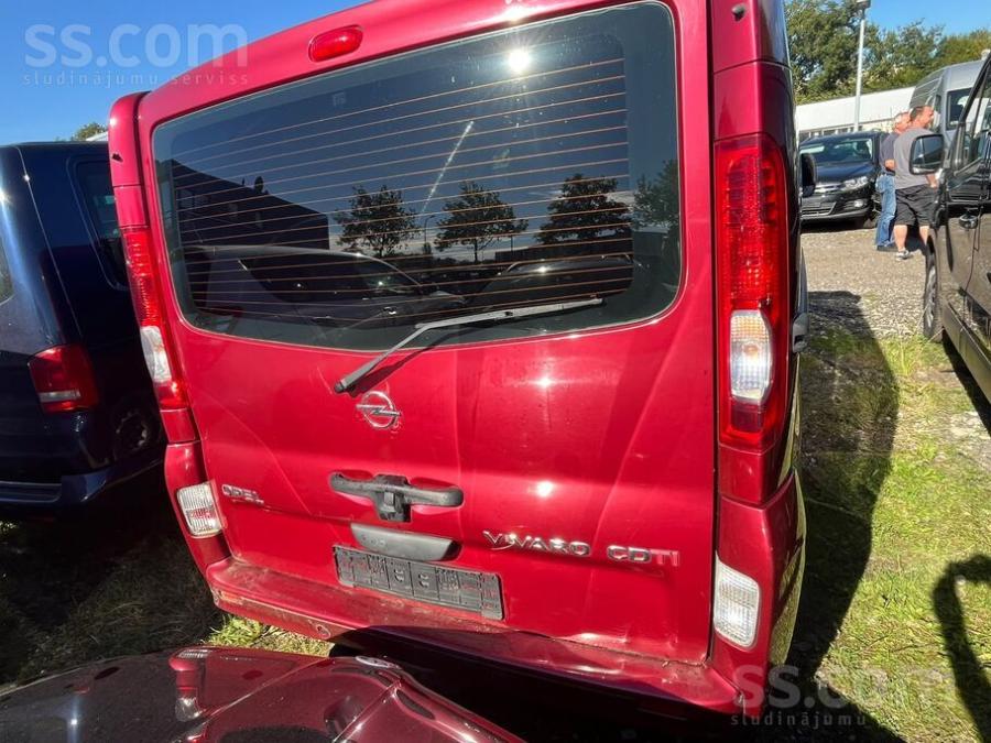 Red Opel Vivaro 2007 in Riga, with an engine capacity of 2.00 L and mileage of 0 thousand km for 6500 €, photo 9 on AUTOMOTO.COM.LV