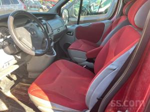 Red Opel Vivaro 2007 in Riga, with an engine capacity of 2.00 L and mileage of 0 thousand km for 6500 €, photo 11 on AUTOMOTO.COM.LV