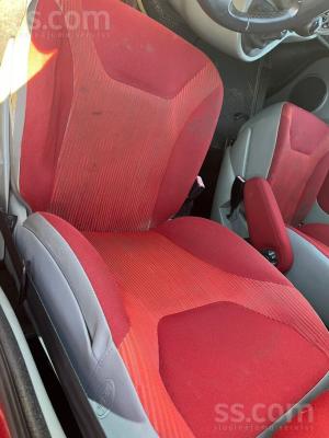 Red Opel Vivaro 2007 in Riga, with an engine capacity of 2.00 L and mileage of 0 thousand km for 6500 €, photo 12 on AUTOMOTO.COM.LV