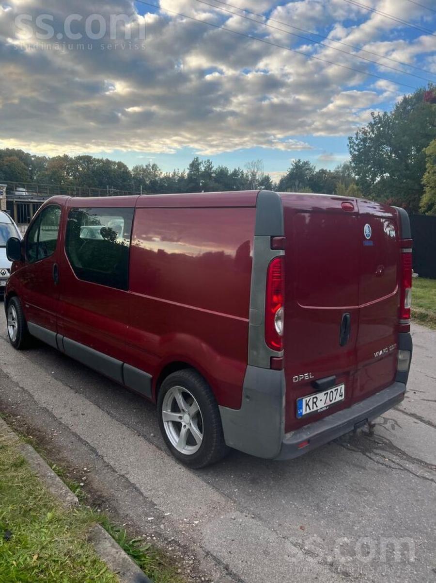 Sarkans Opel Vivaro 2008 Rīga, ar dzinēja tilpumu 2.00 L un nobraukumu 485 tūkst. km par 3700 €, foto 3 vietnē AUTOMOTO.COM.LV