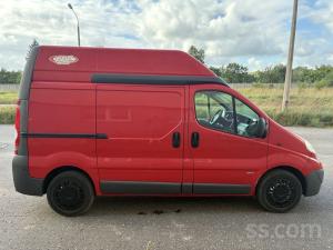 Sarkans Opel Vivaro 2010 Liepāja, ar dzinēja tilpumu 2.00 L un nobraukumu 382 tūkst. km par 5100 €, foto 4 vietnē AUTOMOTO.COM.LV