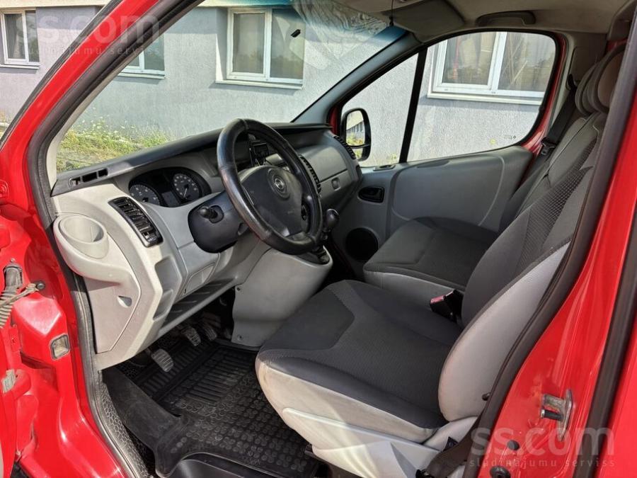 Sarkans Opel Vivaro 2010 Liepāja, ar dzinēja tilpumu 2.00 L un nobraukumu 382 tūkst. km par 5100 €, foto 9 vietnē AUTOMOTO.COM.LV
