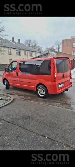 Sarkans Opel Vivaro 2011 Liepāja, ar dzinēja tilpumu 2.00 L un nobraukumu 248 tūkst. km par 7000 €, foto 5 vietnē AUTOMOTO.COM.LV