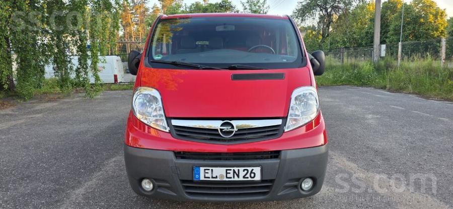 Red Opel Vivaro 2012 in Valmiera, with an engine capacity of 2.00 L and mileage of 233 thousand km for 6200 €, photo 3 on AUTOMOTO.COM.LV