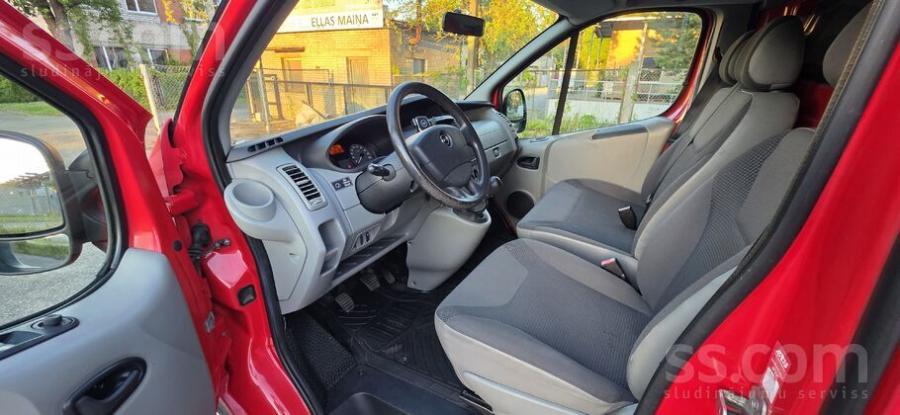 Red Opel Vivaro 2012 in Valmiera, with an engine capacity of 2.00 L and mileage of 233 thousand km for 6200 €, photo 13 on AUTOMOTO.COM.LV