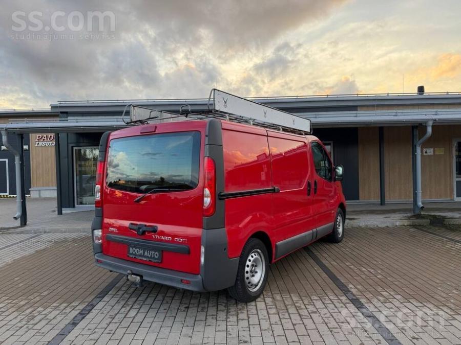 Sarkans Opel Vivaro 2013 Gulbene, ar dzinēja tilpumu 2.00 L un nobraukumu 241 tūkst. km par 5650 €, foto 4 vietnē AUTOMOTO.COM.LV