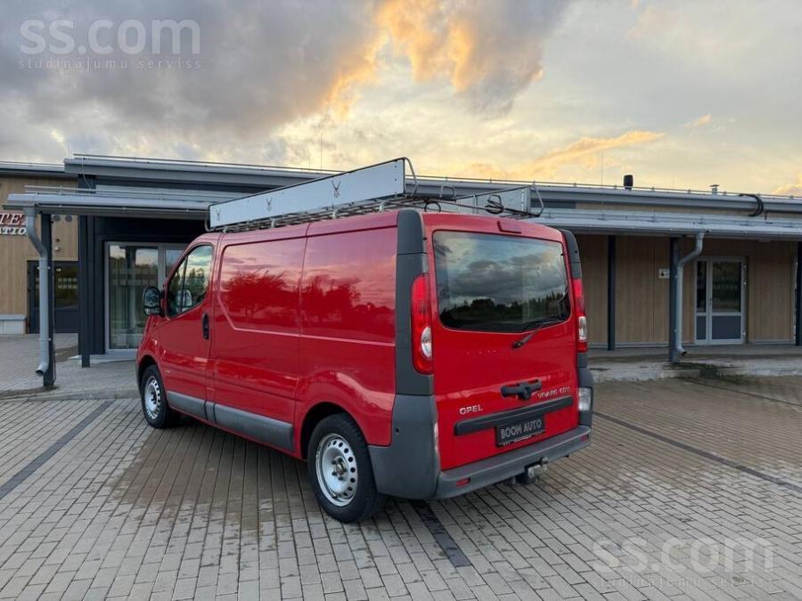 Sarkans Opel Vivaro 2013 Gulbene, ar dzinēja tilpumu 2.00 L un nobraukumu 241 tūkst. km par 5650 €, foto 5 vietnē AUTOMOTO.COM.LV