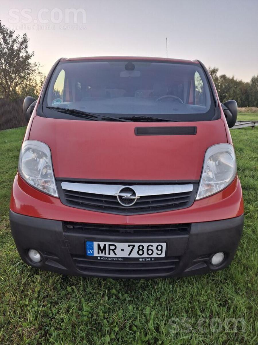 Sarkans Opel Vivaro 2013 Rīga, ar dzinēja tilpumu 2.00 L un nobraukumu 281 tūkst. km par 9578 €, foto 1 vietnē AUTOMOTO.COM.LV