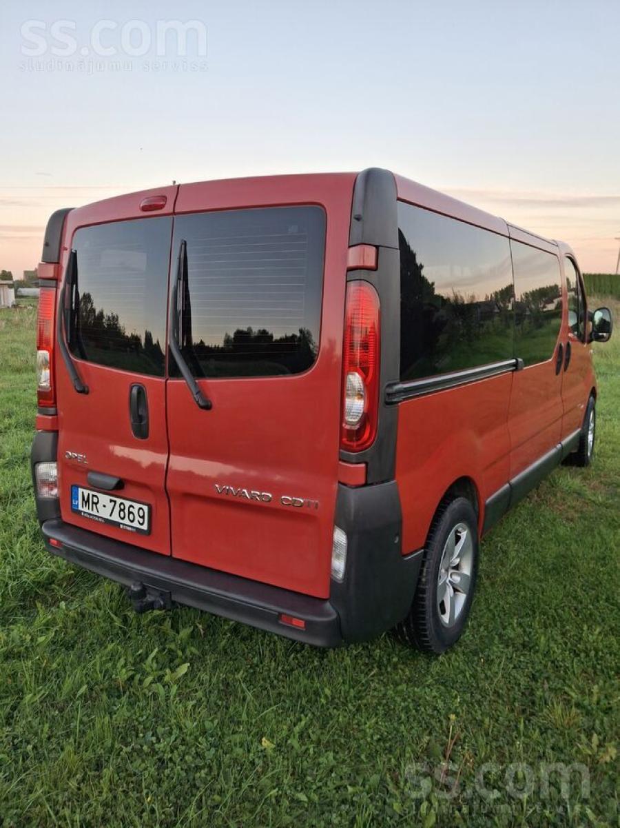 Sarkans Opel Vivaro 2013 Rīga, ar dzinēja tilpumu 2.00 L un nobraukumu 281 tūkst. km par 9578 €, foto 5 vietnē AUTOMOTO.COM.LV
