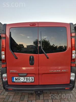 Sarkans Opel Vivaro 2013 Rīga, ar dzinēja tilpumu 2.00 L un nobraukumu 281 tūkst. km par 9578 €, foto 6 vietnē AUTOMOTO.COM.LV