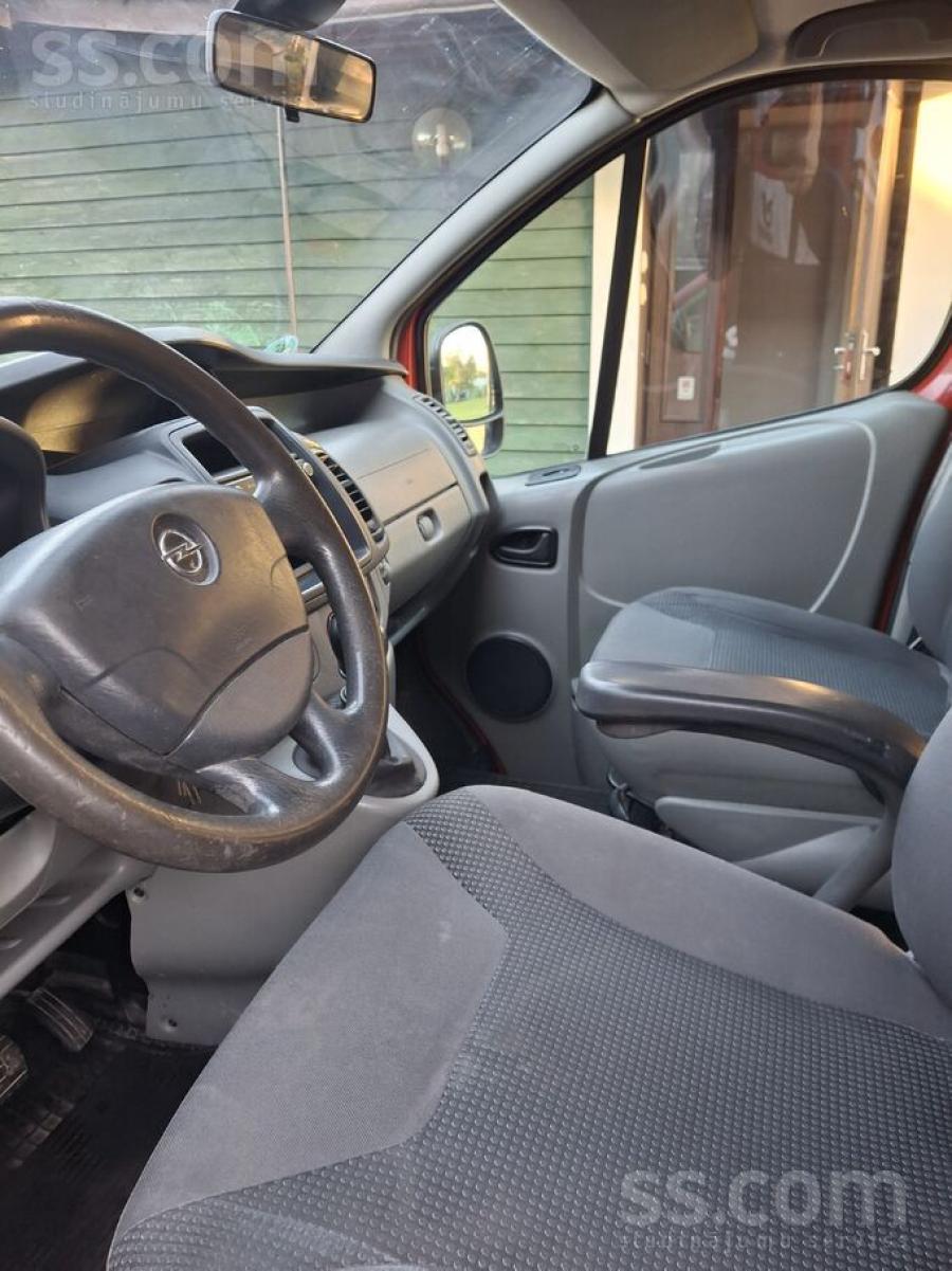 Sarkans Opel Vivaro 2013 Rīga, ar dzinēja tilpumu 2.00 L un nobraukumu 281 tūkst. km par 9578 €, foto 11 vietnē AUTOMOTO.COM.LV