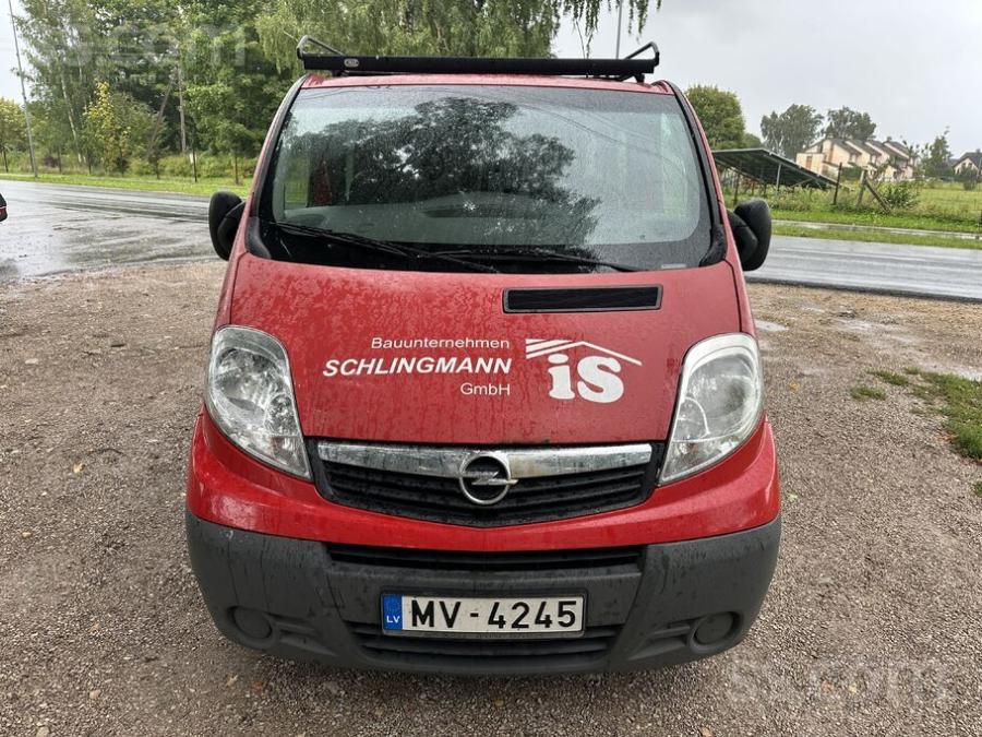 Sarkans Opel Vivaro 2014 Rīga, ar dzinēja tilpumu 2.00 L un nobraukumu 358 tūkst. km par 7990 €, foto 9 vietnē AUTOMOTO.COM.LV