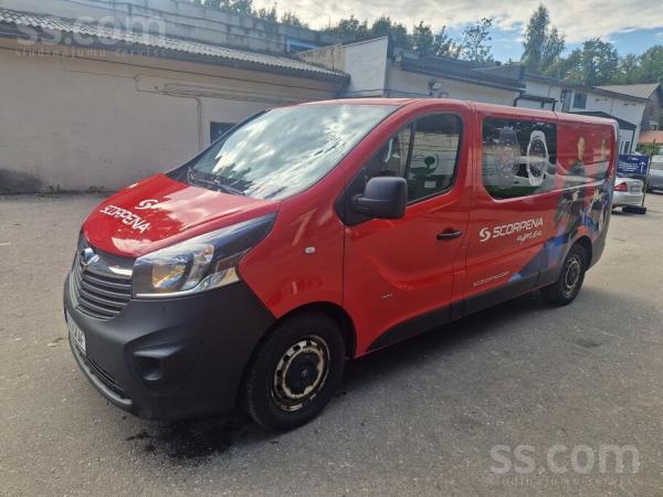 Красный Опель Виваро 2015 в Рига, объемом двигателя 1.60 л и пробегом 121 тыс. км за 10500 €, фото 1 на AUTOMOTO.COM.LV