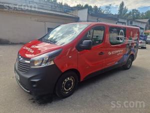 Красный Опель Виваро 2015 в Рига, объемом двигателя 1.60 л и пробегом 121 тыс. км за 10500 €, фото 1 на AUTOMOTO.COM.LV
