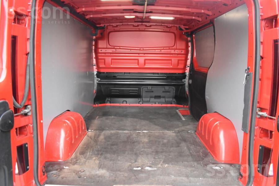 Red Opel Vivaro 2016 in Kuldiga, with an engine capacity of 1.60 L and mileage of 0 thousand km for 10990 €, photo 8 on AUTOMOTO.COM.LV
