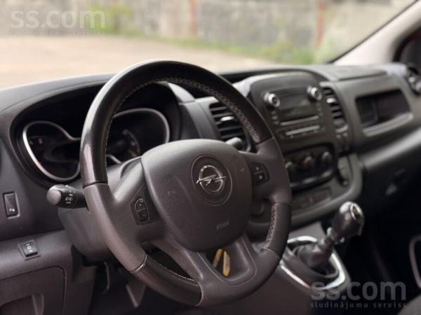 Sarkans Opel Vivaro 2016 Liepāja, ar dzinēja tilpumu 1.60 L un nobraukumu 159 tūkst. km par 10406 €, foto 10 vietnē AUTOMOTO.COM.LV