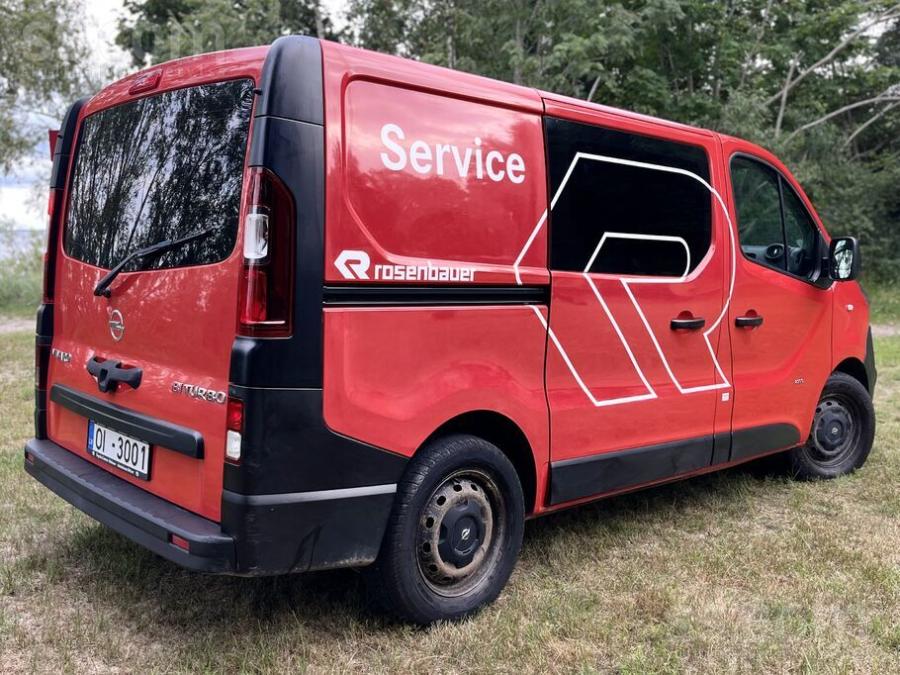 Sarkans Opel Vivaro 2017 Tukums, ar dzinēja tilpumu 1.60 L un nobraukumu 298 tūkst. km par 8100 €, foto 5 vietnē AUTOMOTO.COM.LV
