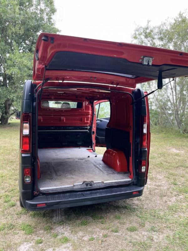 Sarkans Opel Vivaro 2017 Tukums, ar dzinēja tilpumu 1.60 L un nobraukumu 298 tūkst. km par 8100 €, foto 6 vietnē AUTOMOTO.COM.LV