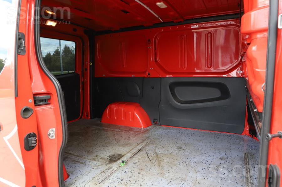Sarkans Opel Vivaro 2017 Tukums, ar dzinēja tilpumu 1.60 L un nobraukumu 298 tūkst. km par 8000 €, foto 6 vietnē AUTOMOTO.COM.LV