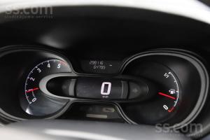 Sarkans Opel Vivaro 2017 Tukums, ar dzinēja tilpumu 1.60 L un nobraukumu 298 tūkst. km par 8000 €, foto 11 vietnē AUTOMOTO.COM.LV