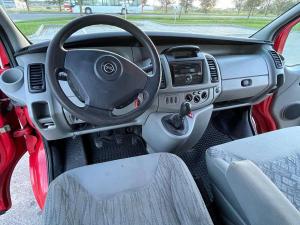 Sarkans Opel Vivaro 2004 Panevēža, ar dzinēja tilpumu 2.46 L un nobraukumu 322 tūkst. km par 3750 €, foto 9 vietnē AUTOMOTO.COM.LV