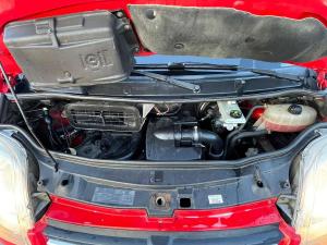 Sarkans Opel Vivaro 2004 Panevēža, ar dzinēja tilpumu 2.46 L un nobraukumu 322 tūkst. km par 3750 €, foto 15 vietnē AUTOMOTO.COM.LV