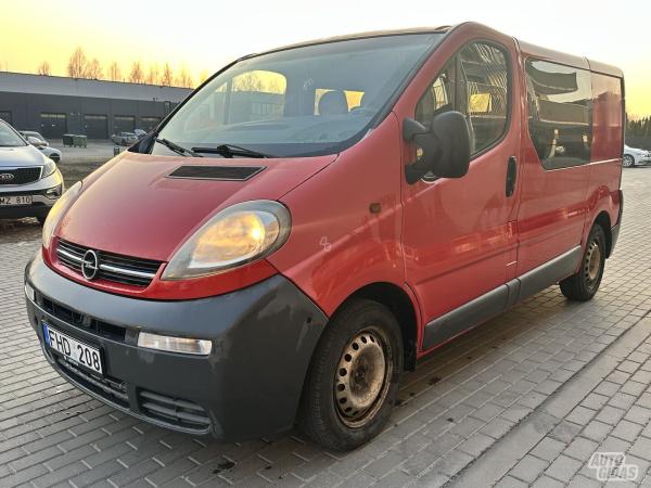 Red Opel Vivaro 2006 in Vilnius, with an engine capacity of 1.90 L and mileage of 221 thousand km for 2600 €, photo 1 on AUTOMOTO.COM.LV