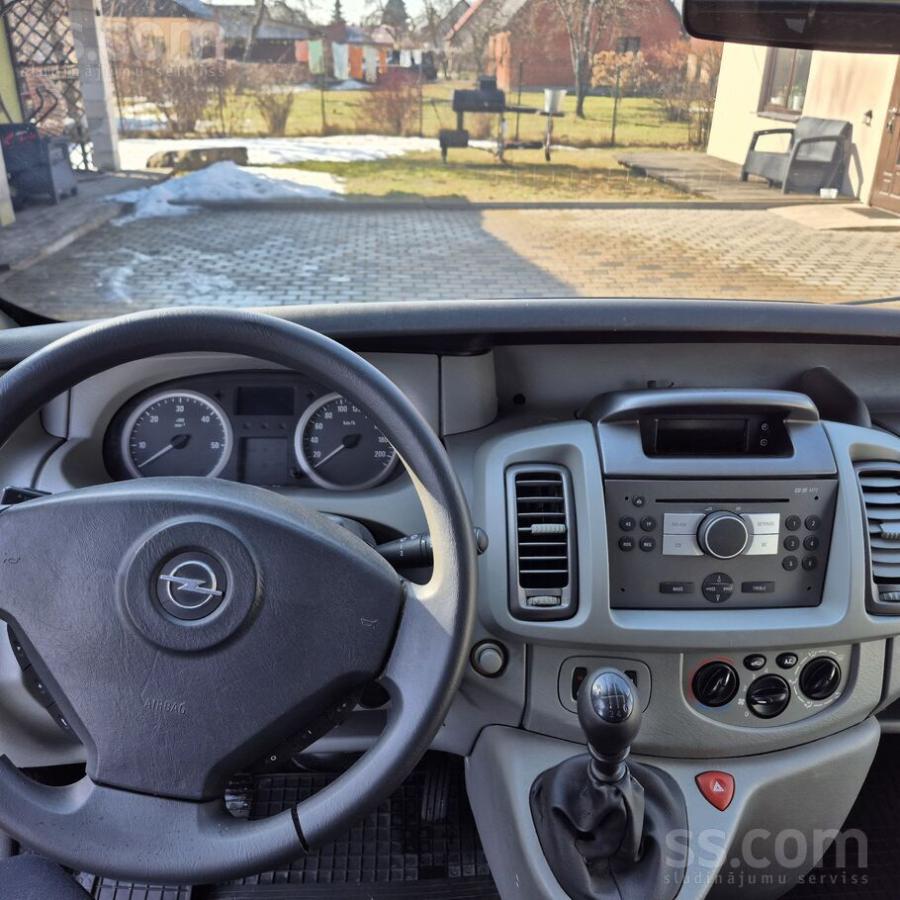 Opel Vivaro 2007 Rīga, ar dzinēja tilpumu 2.50 L un nobraukumu 356 tūkst. km par 4950 €, foto 7 vietnē AUTOMOTO.COM.LV