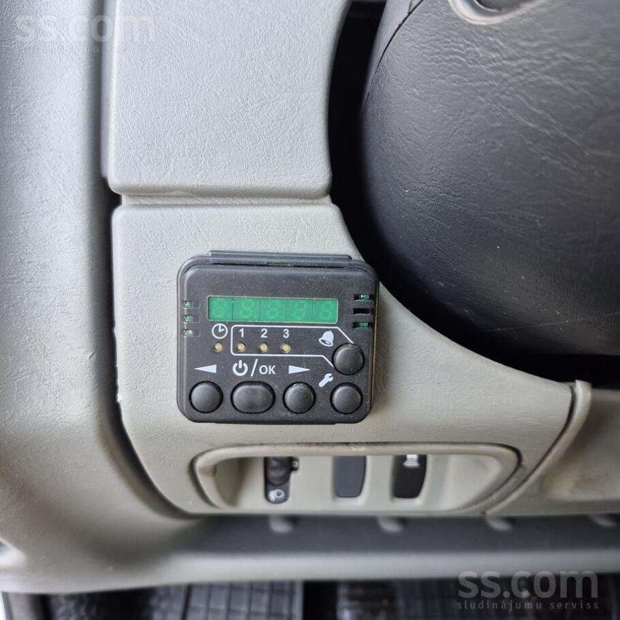 Opel Vivaro 2007 Rīga, ar dzinēja tilpumu 2.50 L un nobraukumu 356 tūkst. km par 4950 €, foto 9 vietnē AUTOMOTO.COM.LV
