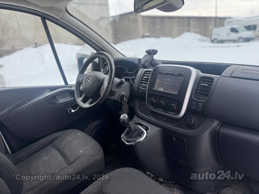 Opel Vivaro 2014 in Narva, with an engine capacity of 1.60 L and mileage of 257 thousand km for 6990 €, photo 6 on AUTOMOTO.COM.LV