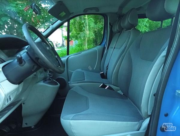 Violet Opel Vivaro 2008 in Vilnius, with an engine capacity of 2.00 L and mileage of 247 thousand km for 5199 €, photo 7 on AUTOMOTO.COM.LV
