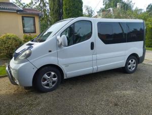 White Opel Vivaro 2004 in Radviliskis, with an engine capacity of 1.90 L and mileage of 387 thousand km for 2700 €, photo 3 on AUTOMOTO.COM.LV